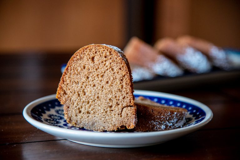 Ukrainian-Polish Honey Cake (Medivnyk/Miodownik)