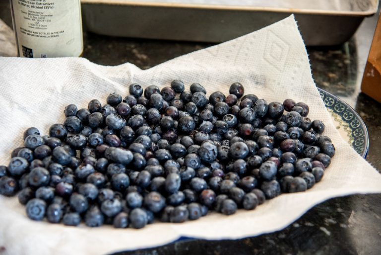 Easy Polish Blueberry Cake with Crumb Topping [Ciasto jagodowe z ...